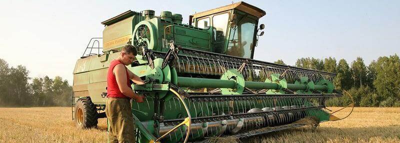 The Importance of Combine Service and Maintenance - Advantage Ag
